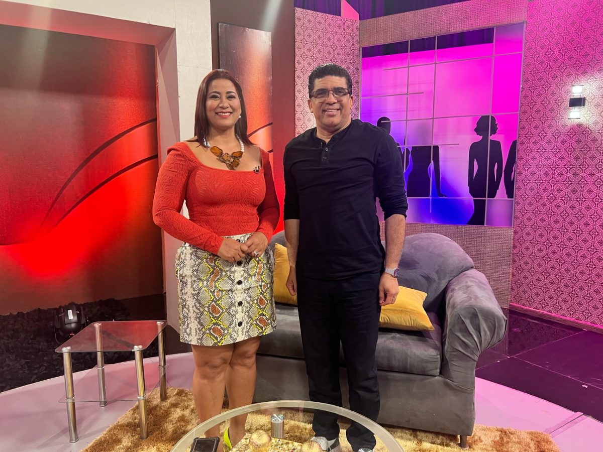 El pastor, comunicador y político Dio Astacio este sábado en Fiestas y ...