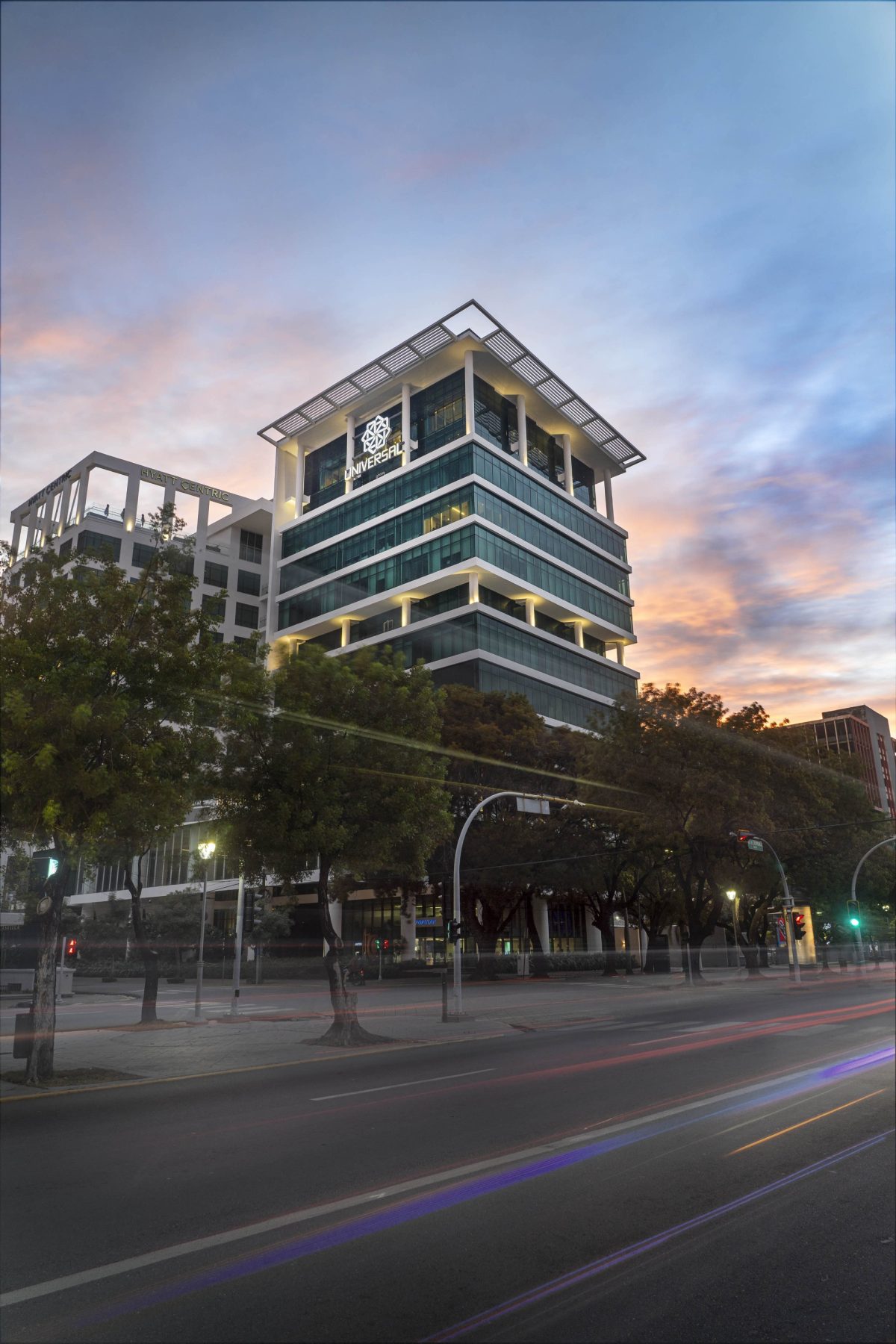 AFI Universal con mejora en calificaciones de riesgo de dos fondos de inversión - Central de ...